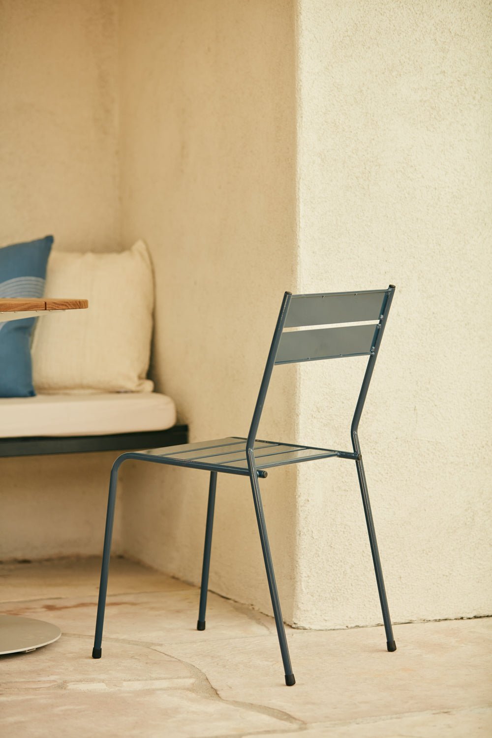 Signature Cafe Chair – RAD Furniture