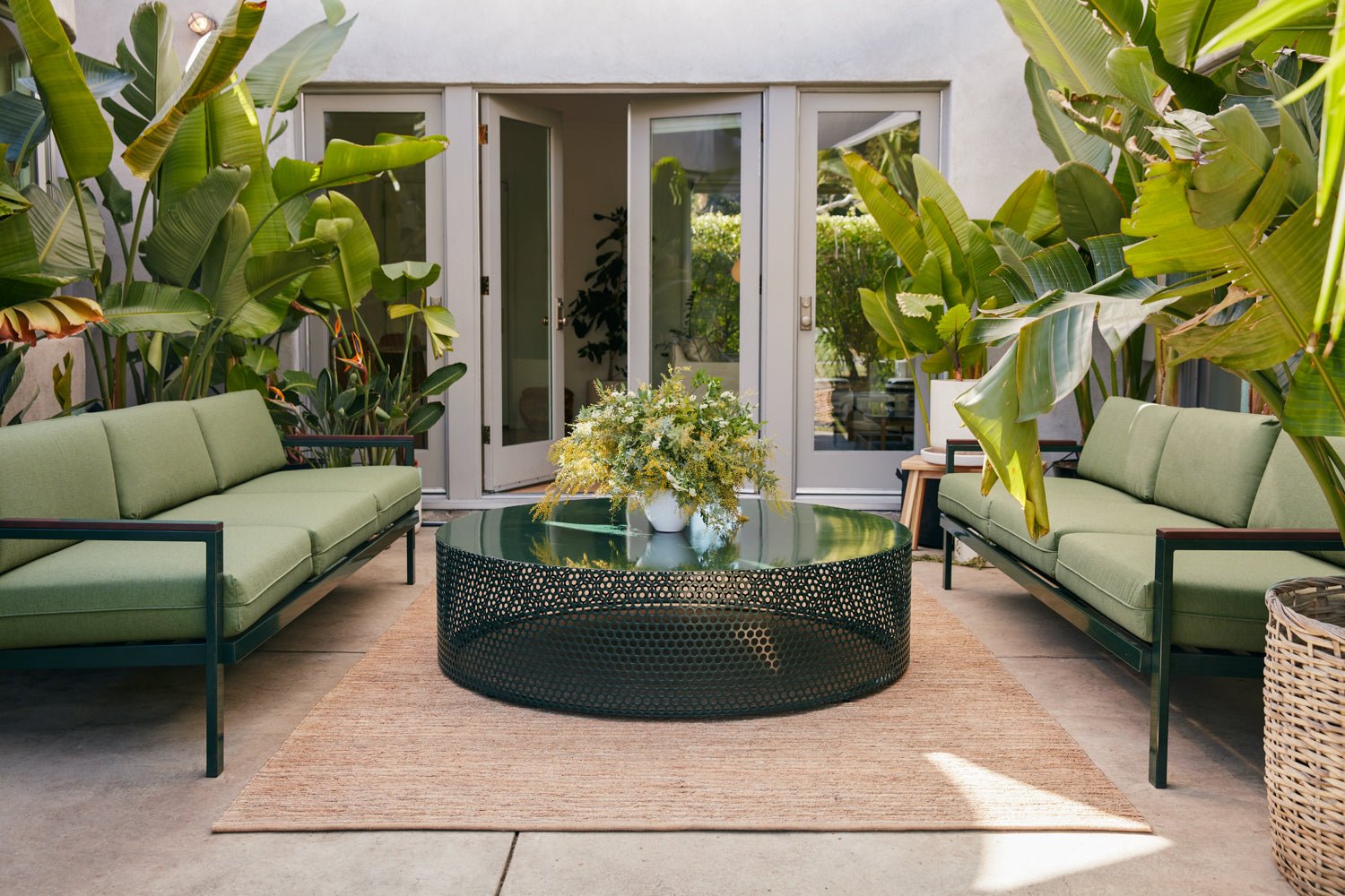 Square Lounge Sofa and Drum Coffee Table – RAD Furniture